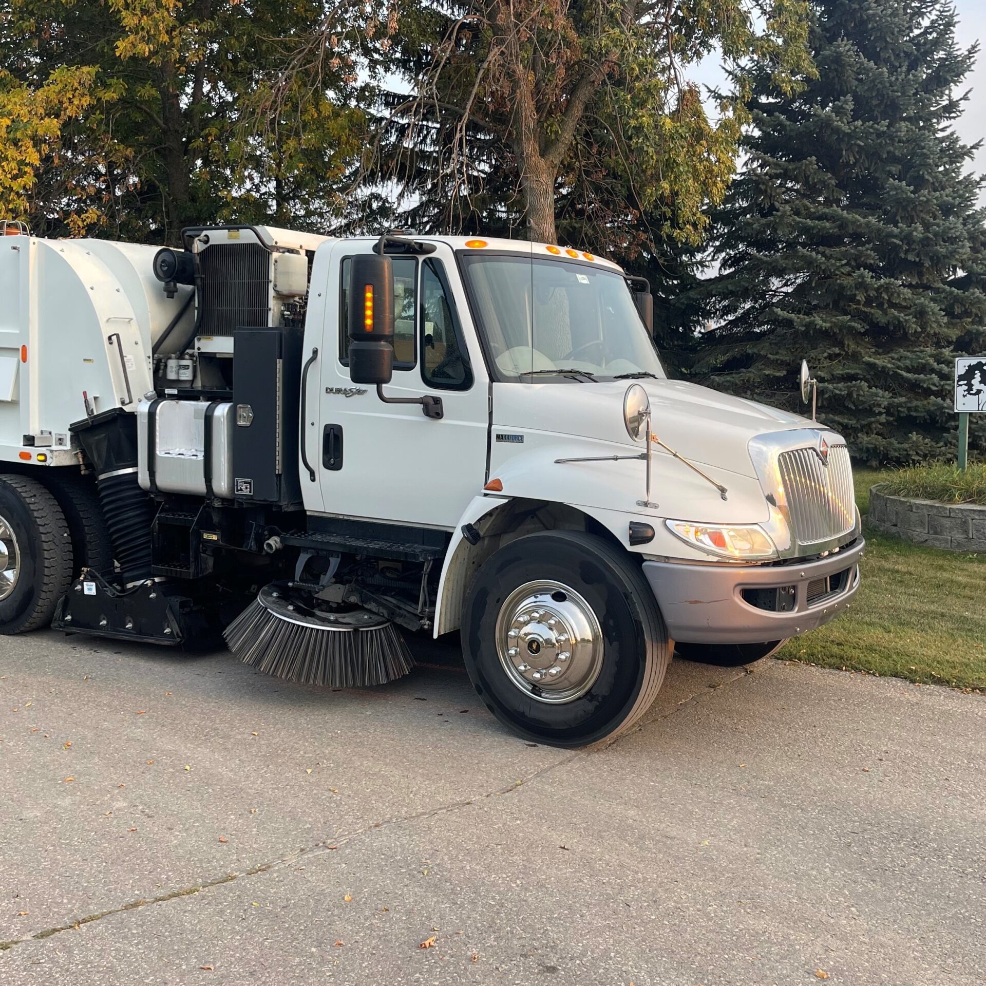 Pre-Owned Sweepers – Environmental Equipment & Services, Inc.